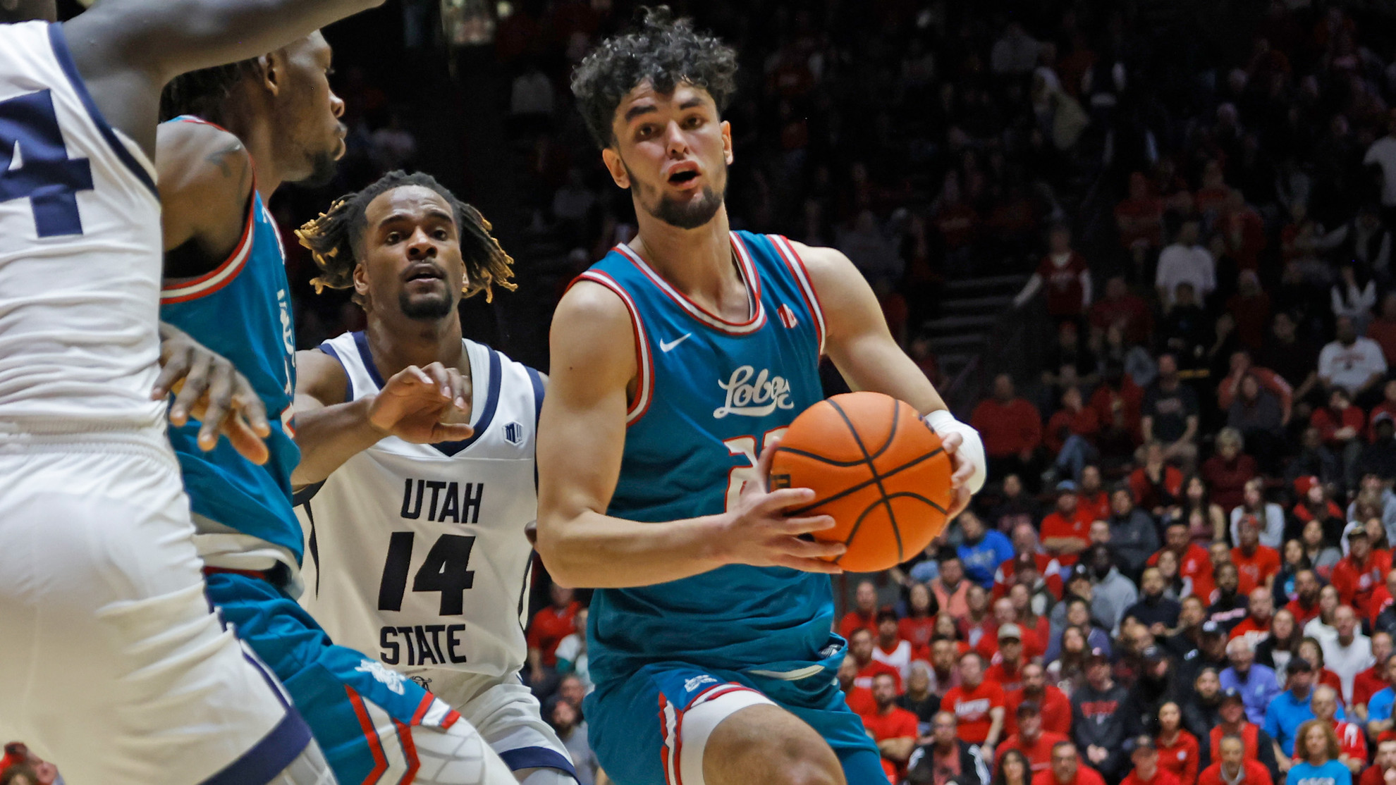 Lobos Edged by No. 22 Utah State 87-85 - New Mexico Lobos - Official ...