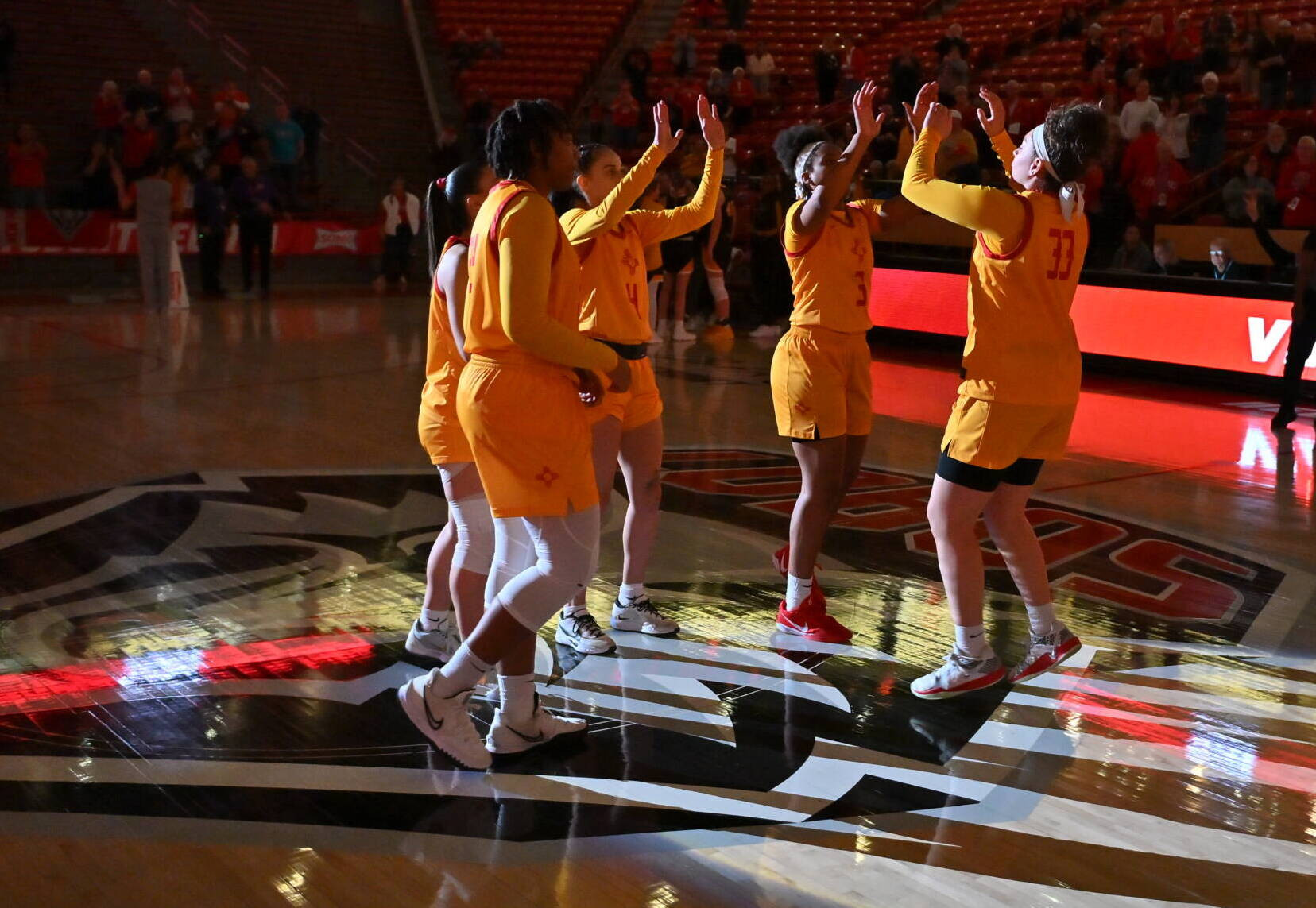 Lobos Set for National Stage Against Lady Rebels Sunday - New Mexico ...