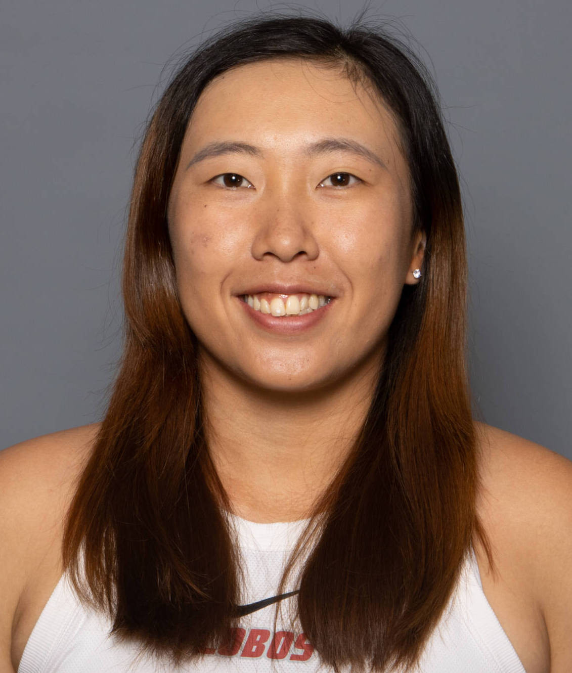Yue Lin "Polly" Chen - Women's Tennis 2021-22 - New Mexico Lobos ...