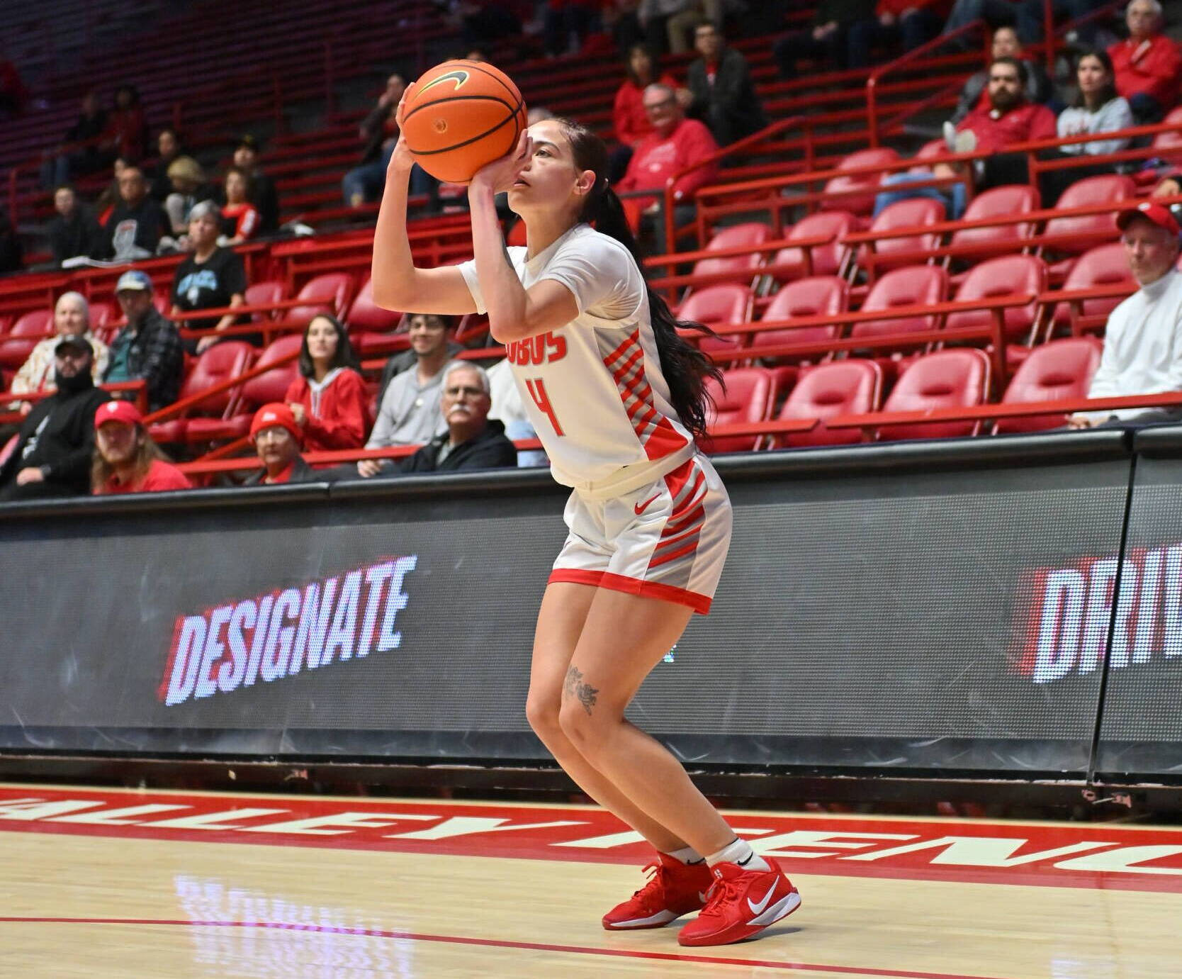 Three Lobos Finish in Double Figures as UNM Loses at UNLV - New Mexico ...