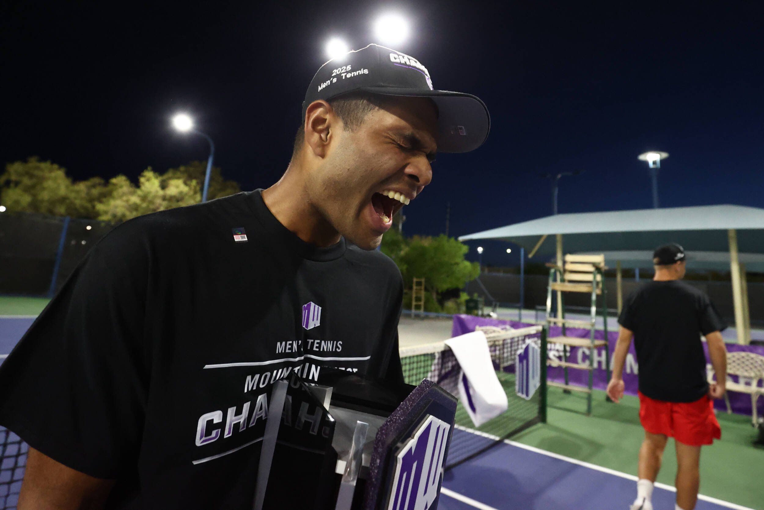 CHAMPIONS!!! Lobos Shutout Broncos for Fourth MW title in Seven Years ...