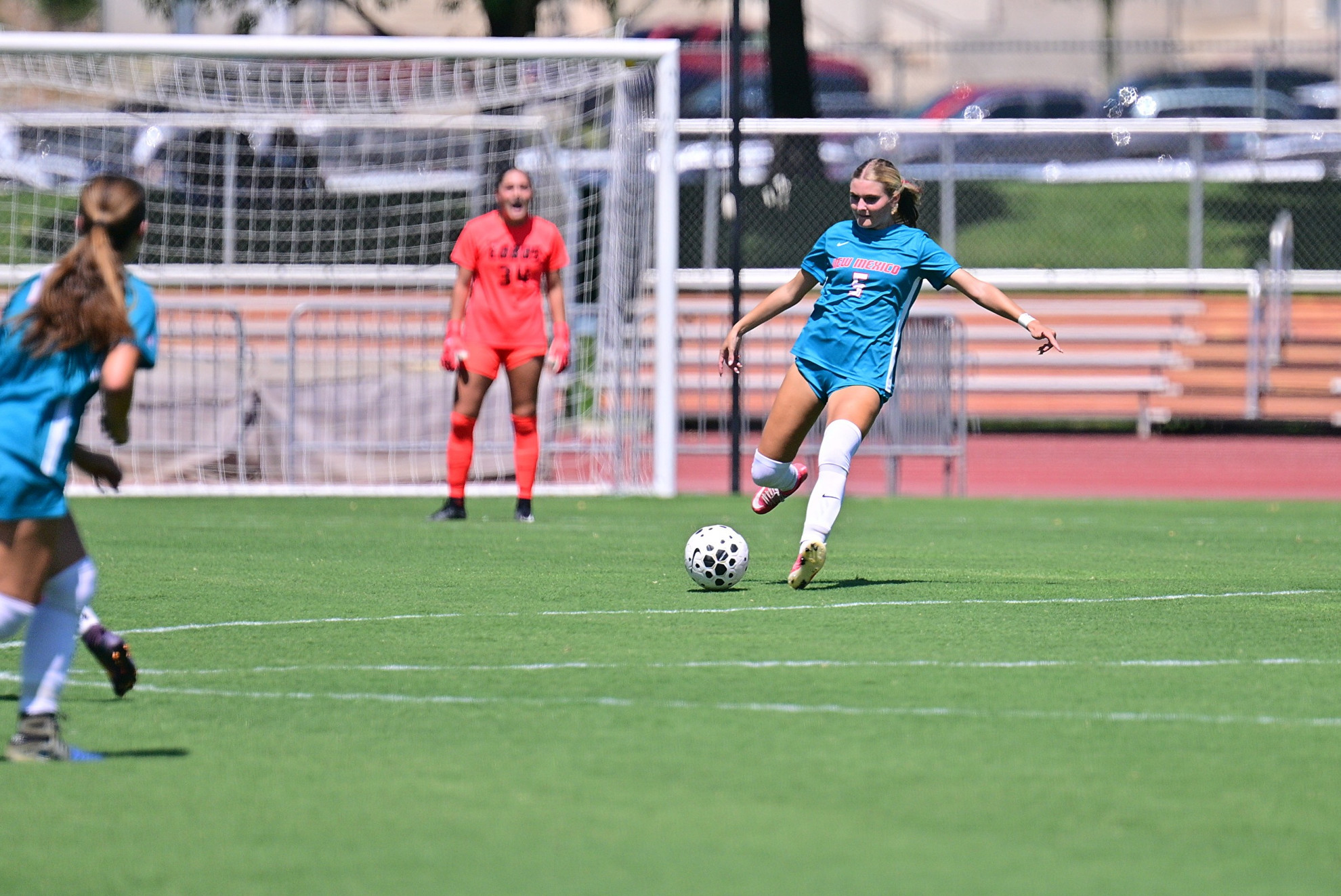 Lobos Fall to Titans to Conclude Non-Conference - New Mexico Lobos ...