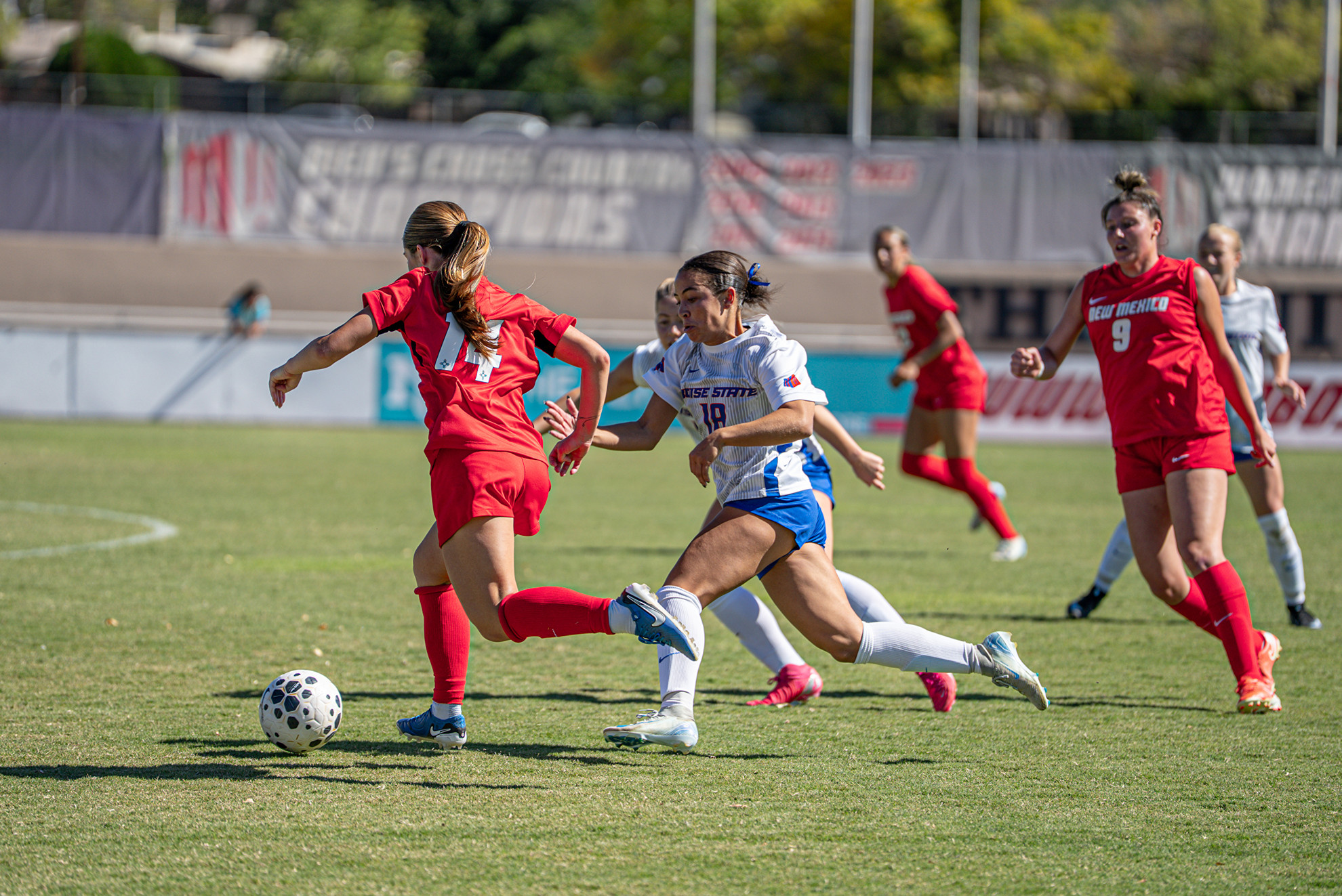 Whelchel Scores in Lobo Loss to BSU - New Mexico Lobos - Official ...