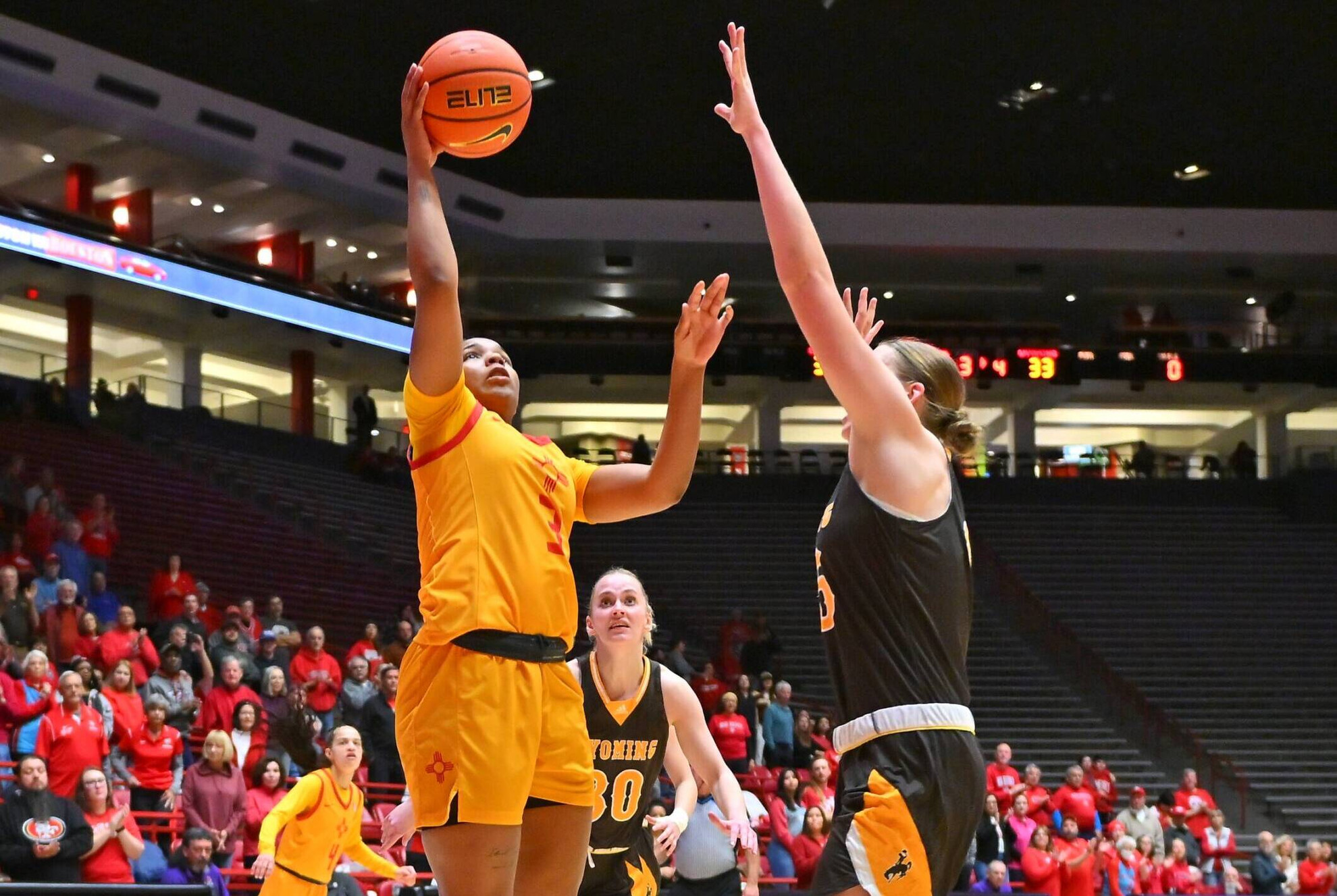Hooks and Cumber Power Lobos Past Cowgirls - New Mexico Lobos - Official Athletics Website
