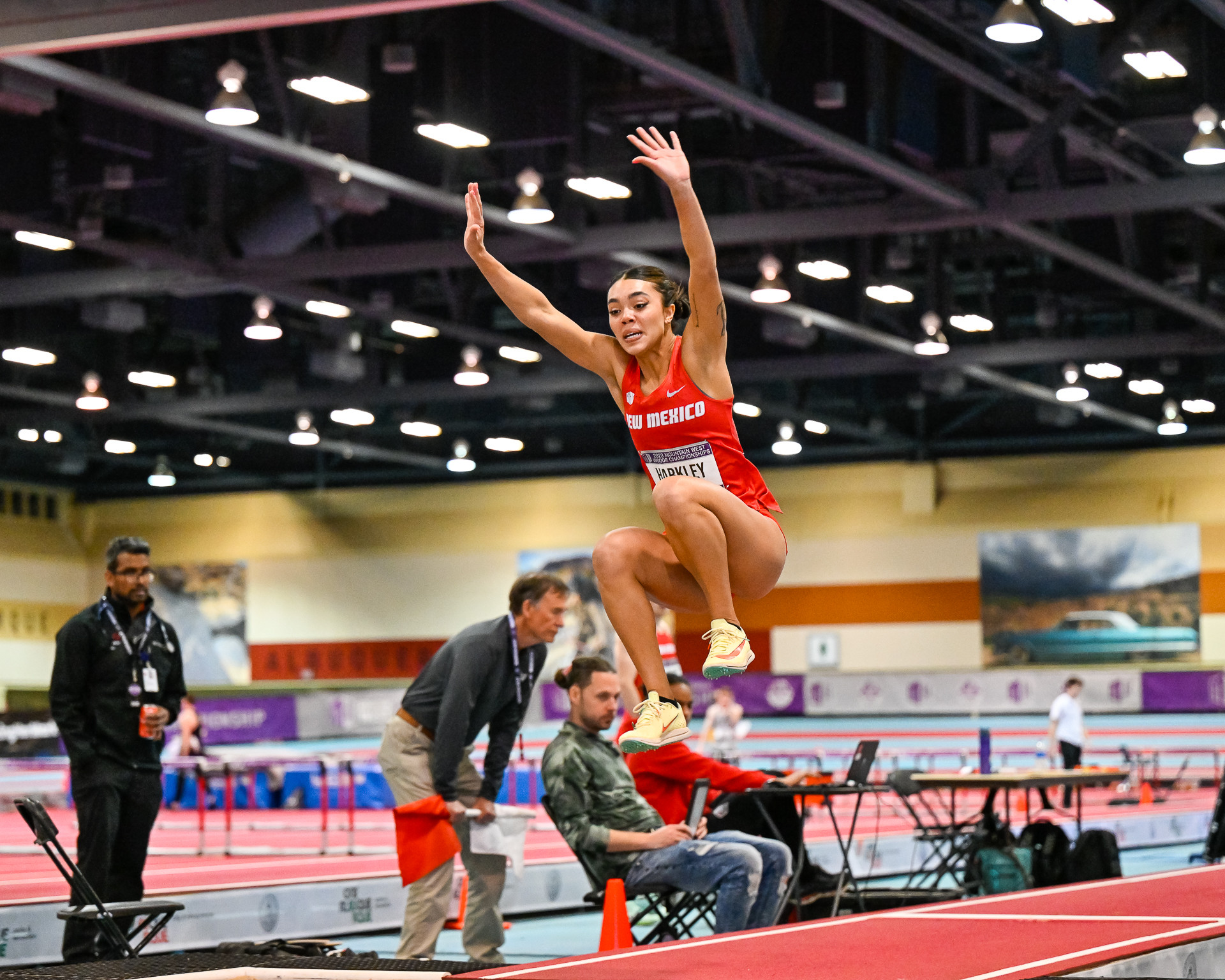 Lobos open outdoor season with promising marks in Texas - New Mexico ...